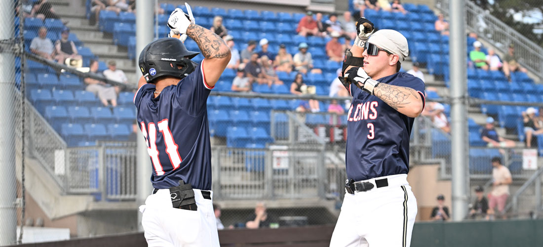 Mitchell Homers in Win - Kelowna Falcons
